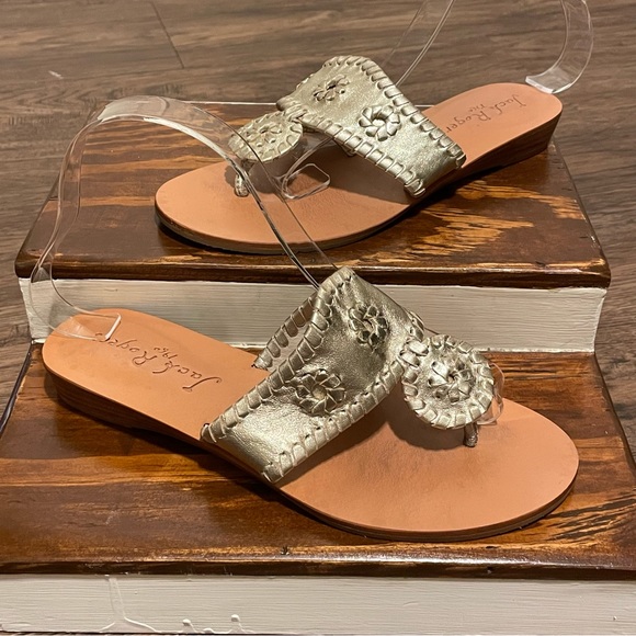 Jack Rogers | Shoes | Jack Rogers Platinum Small Wedge Sandal Size 65 ...
